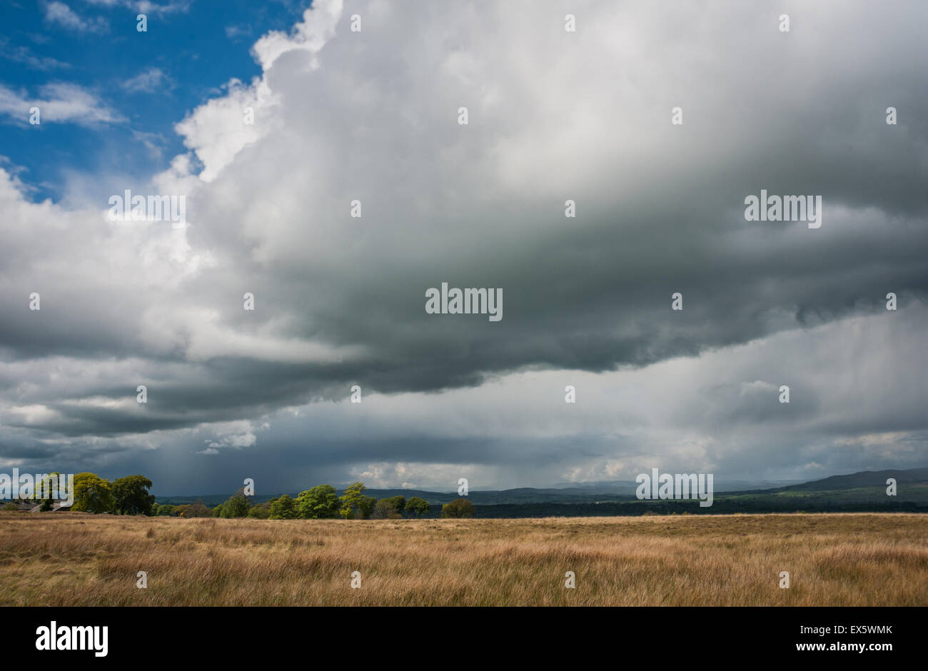 Rain cloud hi-res stock photography and images - Alamy