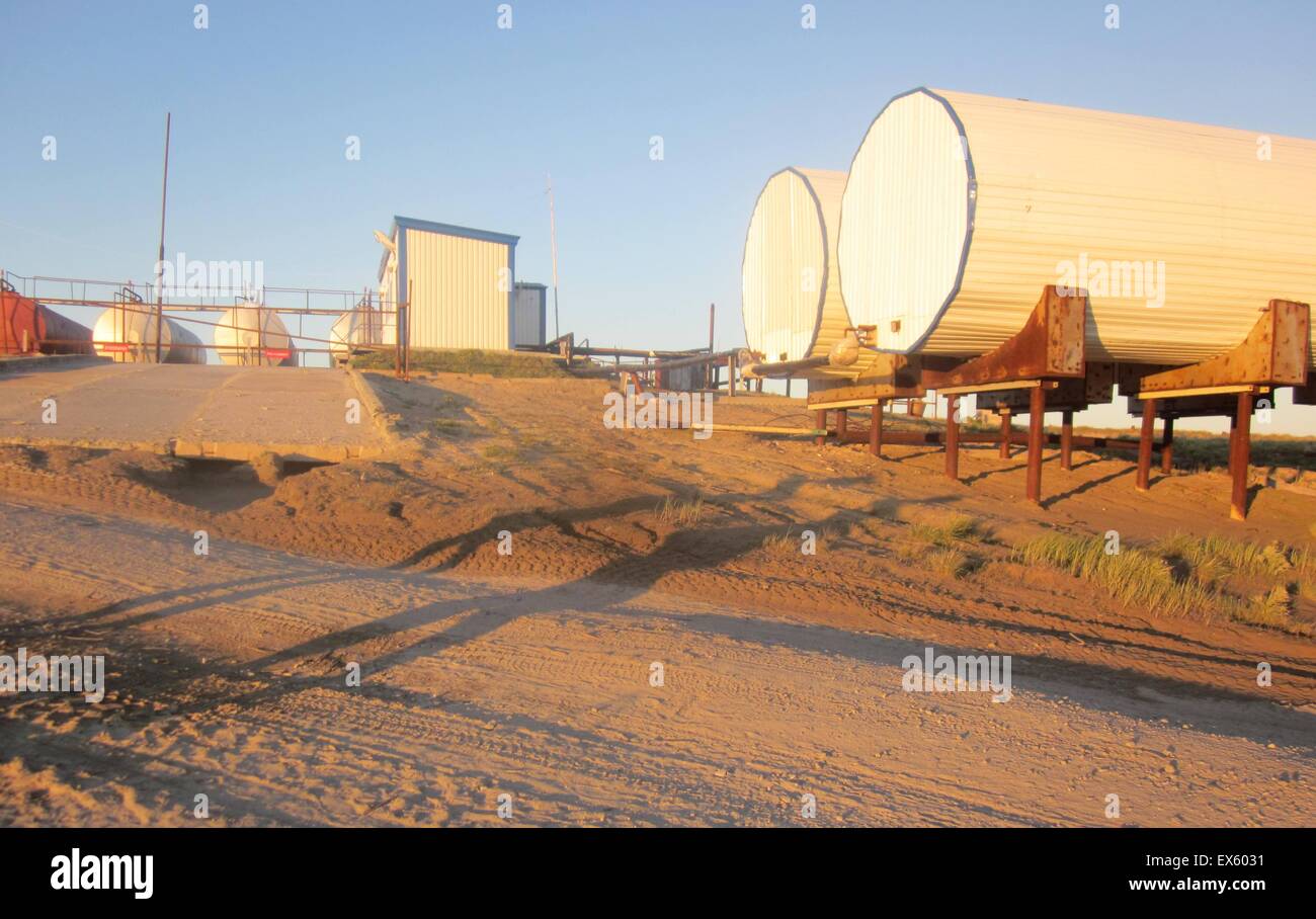 water well and barrels with waters Stock Photo - Alamy