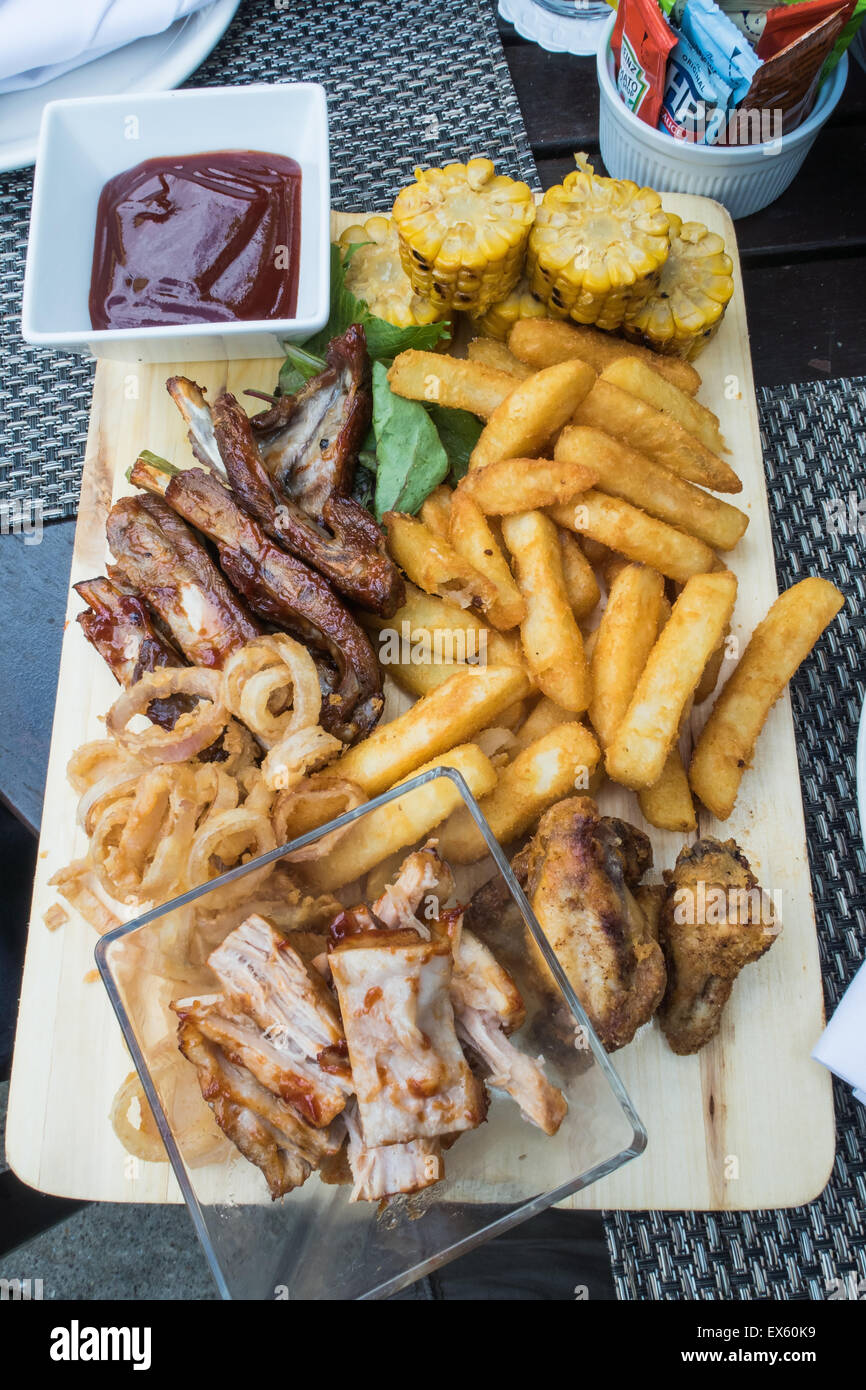 Full chicken bbq hi-res stock photography and images - Alamy