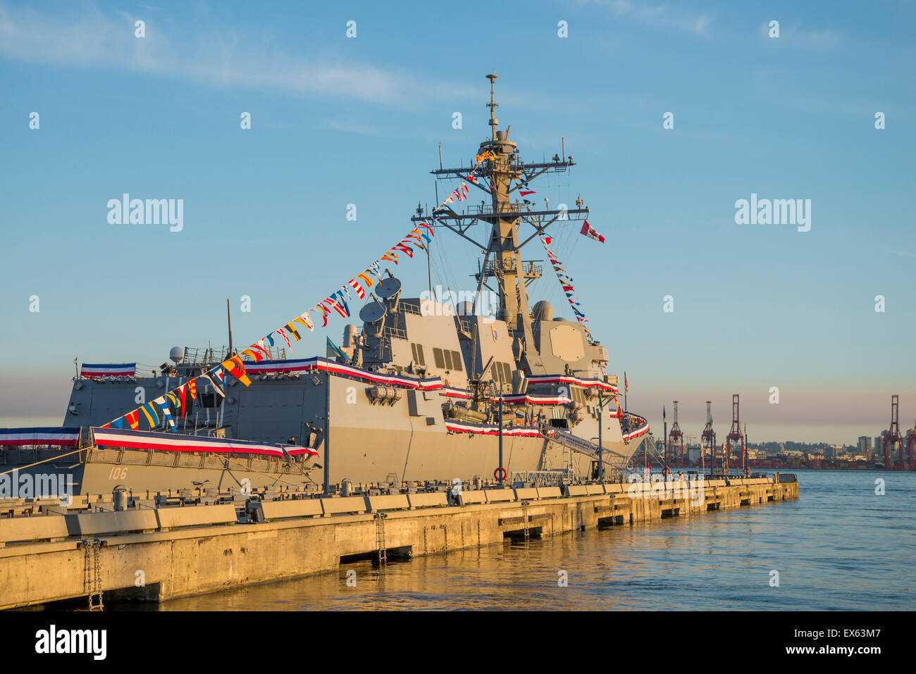 Arleigh Burke Class Destroyer Stock Photos & Arleigh Burke Class ...