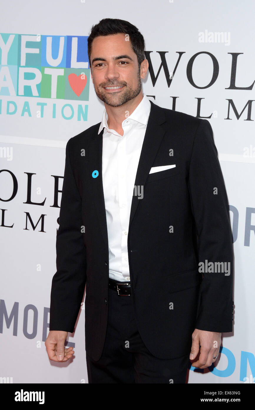 Mariska Hargitay's Joyful Heart Foundation Hosts Joyful Revolution Gala ...