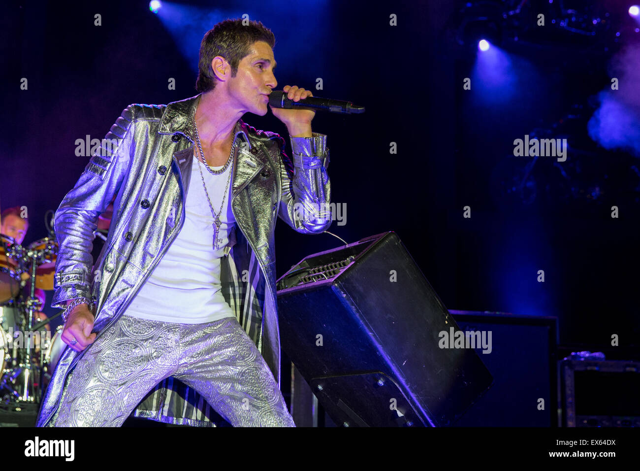 Milwaukee, Wisconsin, USA. 4th July, 2015. Singer PERRY FARRELL of Jane ...