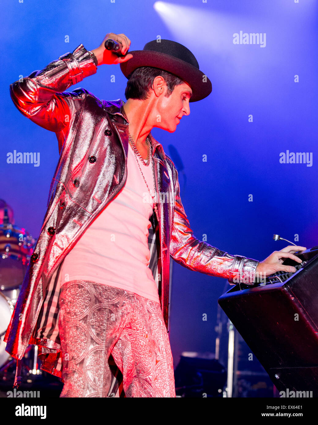 Milwaukee, Wisconsin, USA. 4th July, 2015. Singer PERRY FARRELL of Jane ...