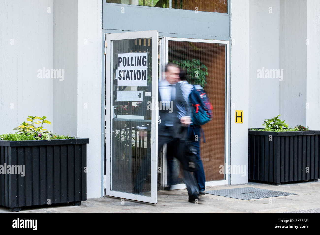 Polling booth uk hi-res stock photography and images - Alamy