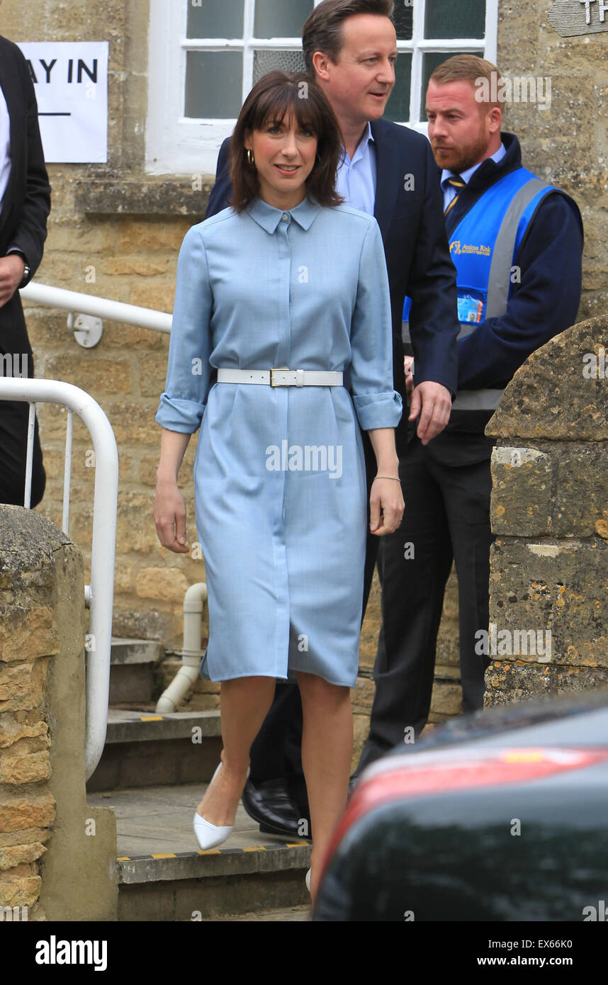 David Cameron votes in his constituency in Witney with his wife ...