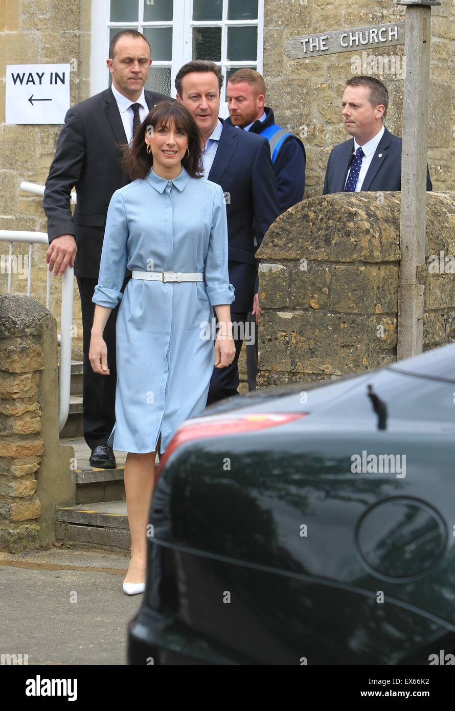 David Cameron votes in his constituency in Witney with his wife ...