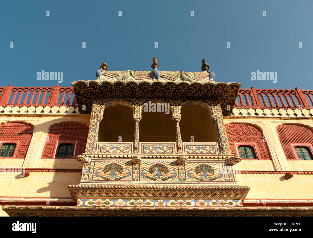 Balcony in the courtyard of the Chandra Mahal City Palace, Jaipur ...