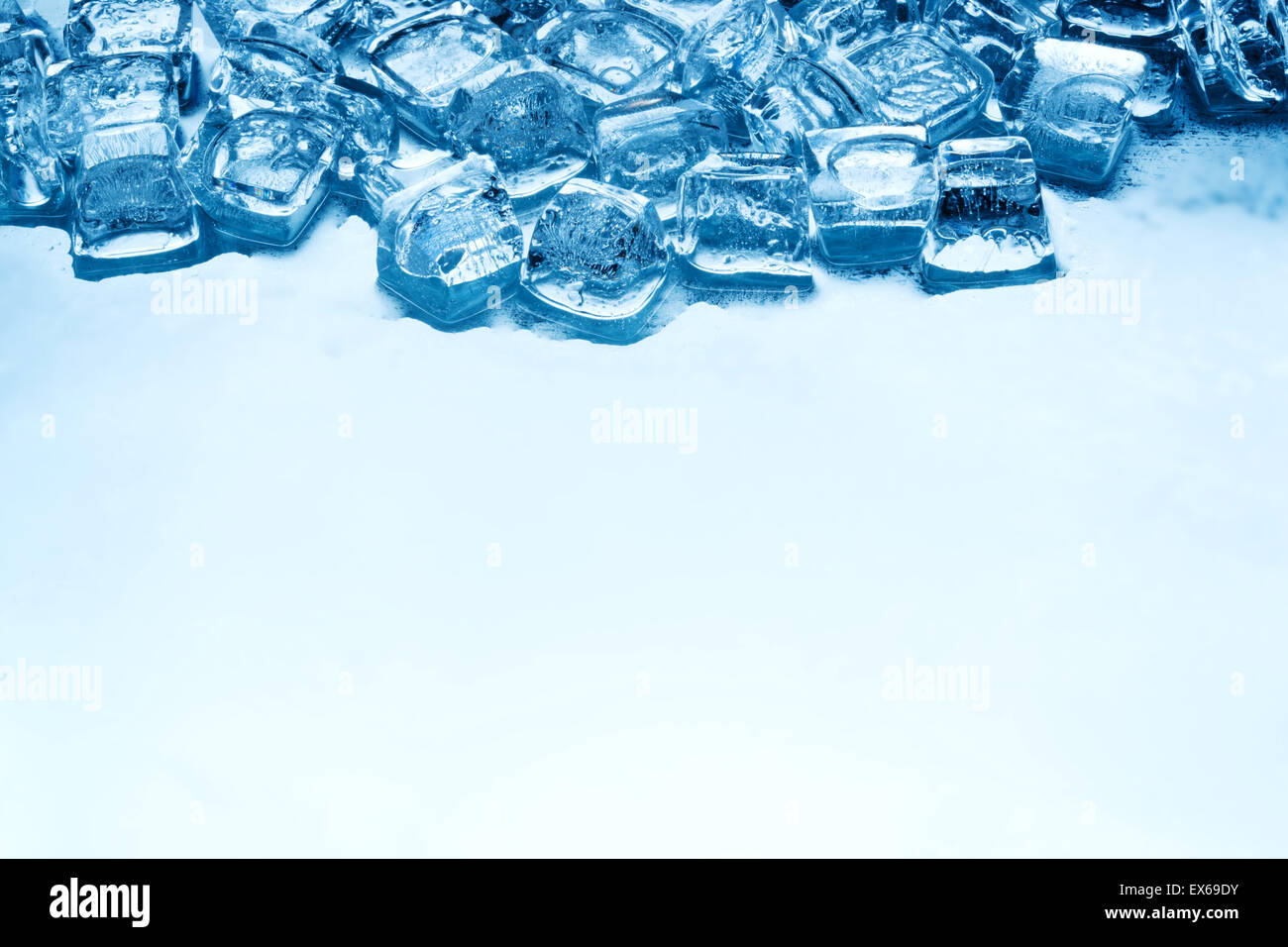 Plain cubes hi-res stock photography and images - Alamy