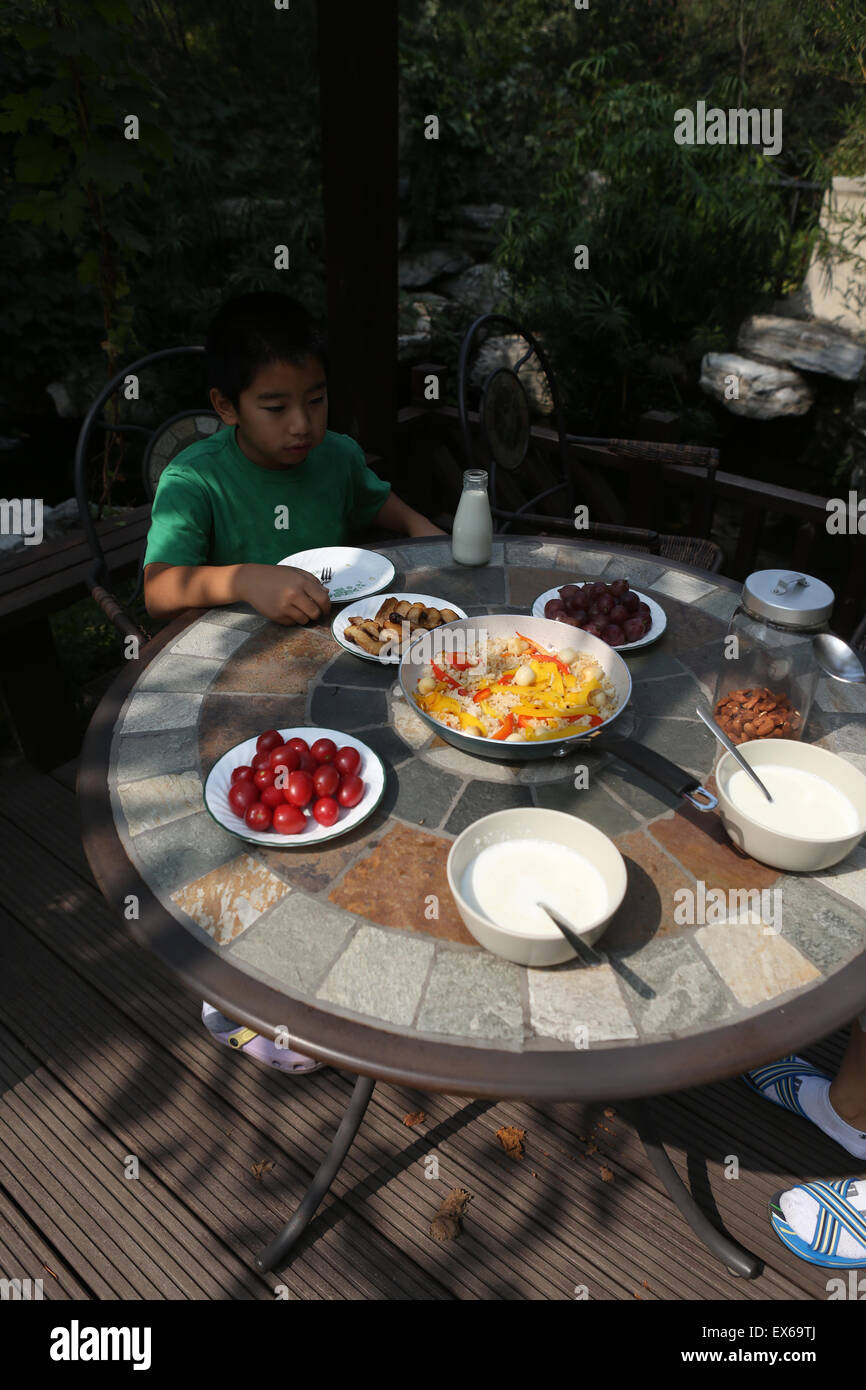 Only one pre adolescent boy hi-res stock photography and images - Alamy