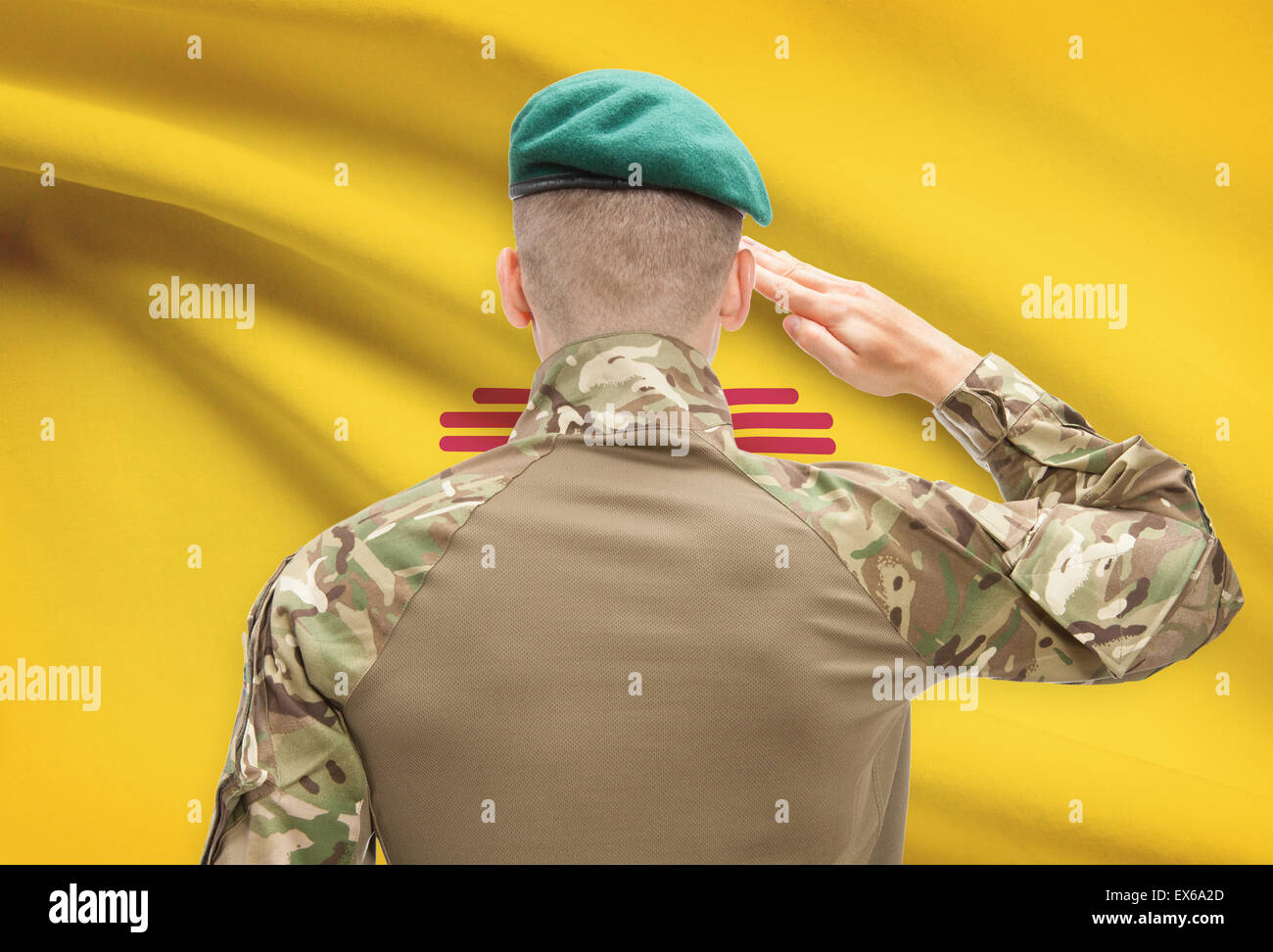 Us marine saluting hi-res stock photography and images - Alamy