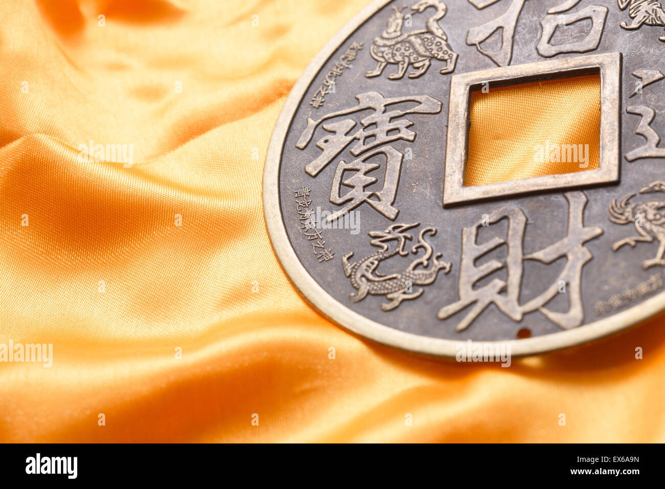 Copper coin hi-res stock photography and images - Alamy