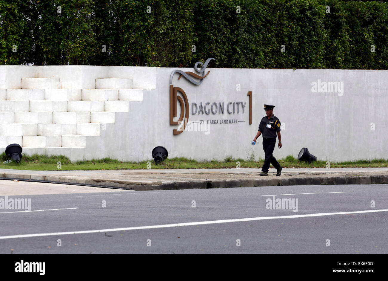 Yangon construction site hi-res stock photography and images - Alamy