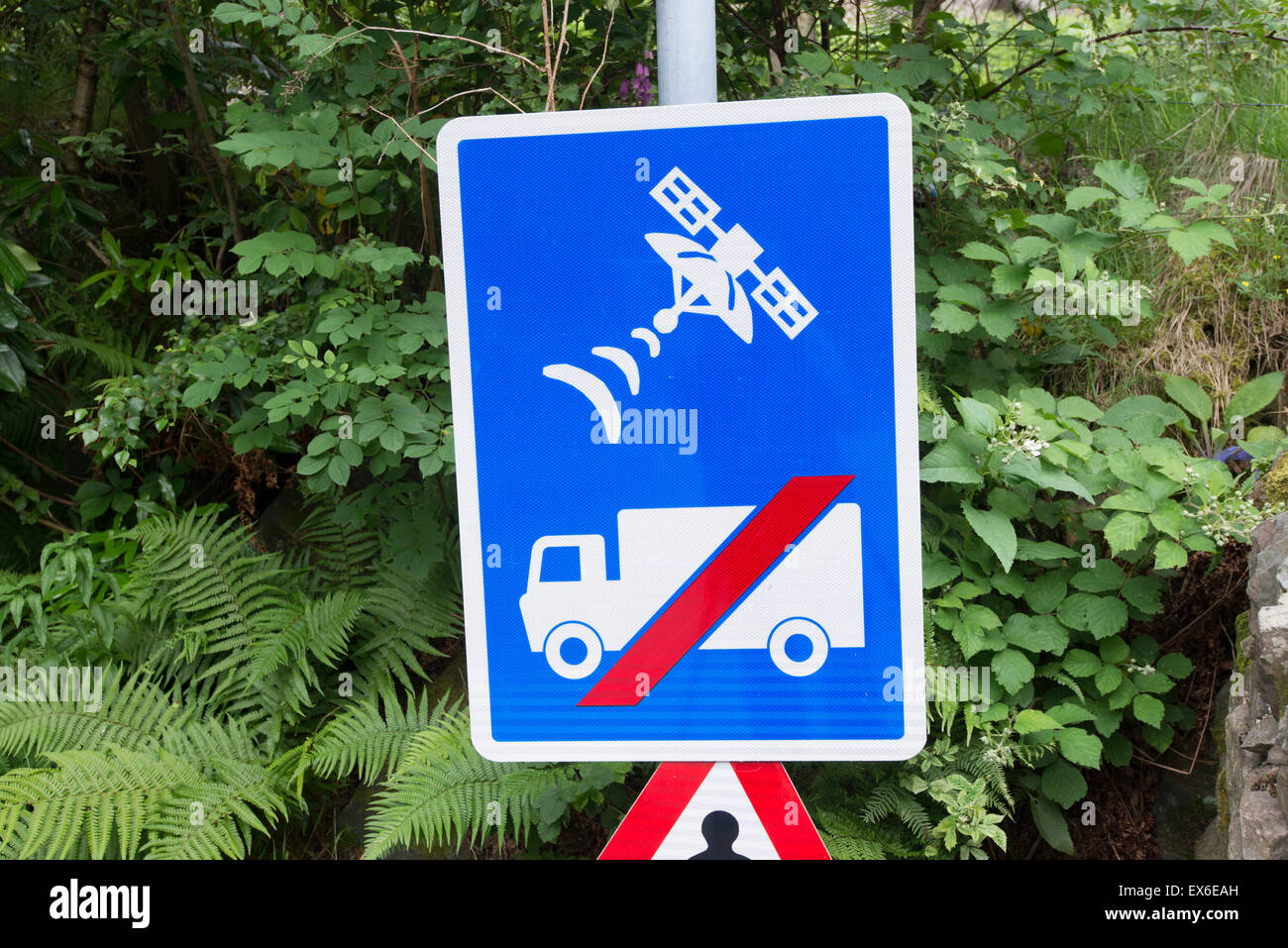 Sign warning lorries to ignore SatNav Directions, north Wales Stock ...
