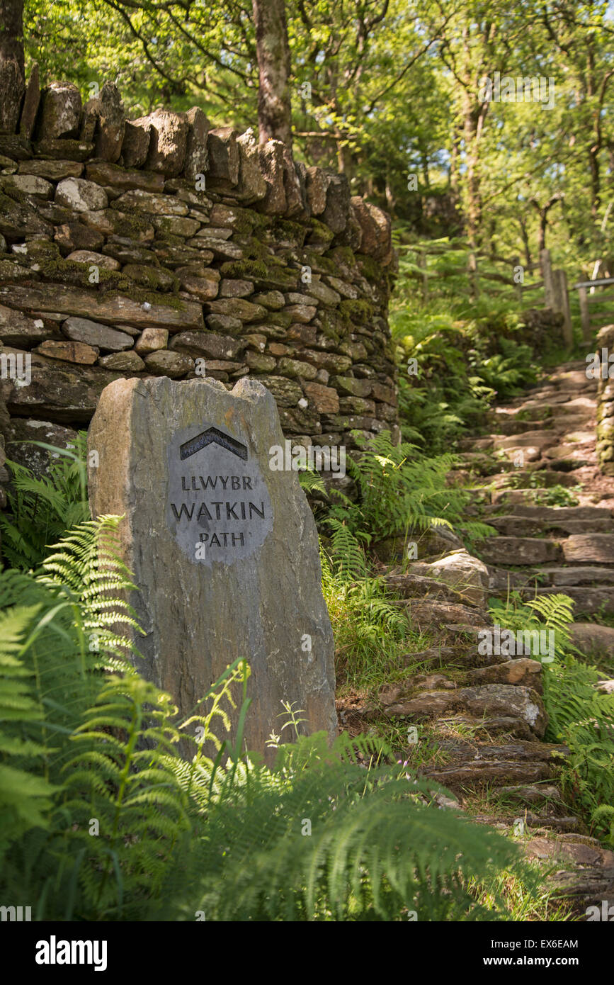 Sign at start of Watkin Path to Mount Snowdon, Snowdonia National Park ...