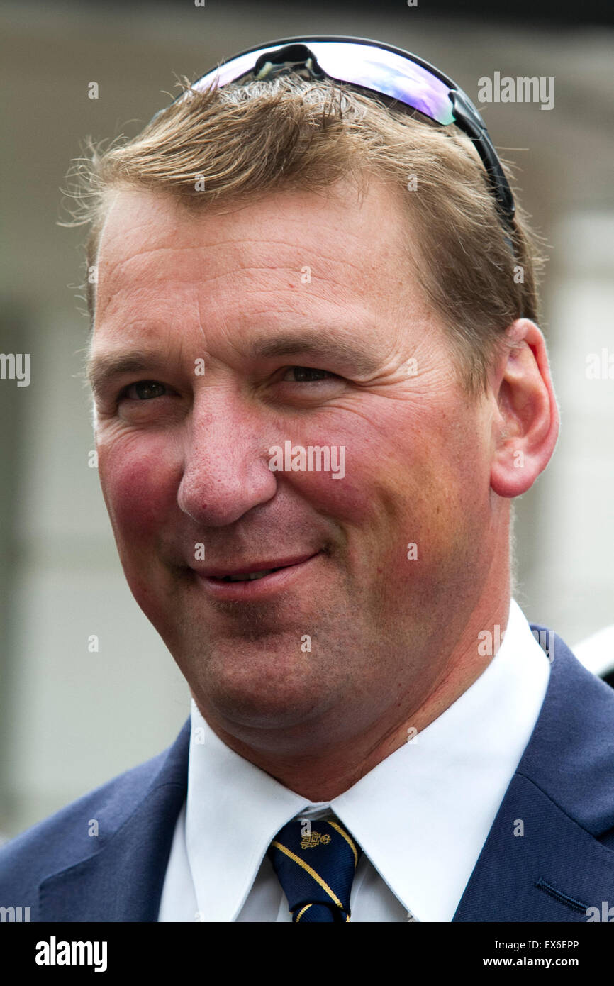 Rowing olympian gold medallist hi-res stock photography and images - Alamy