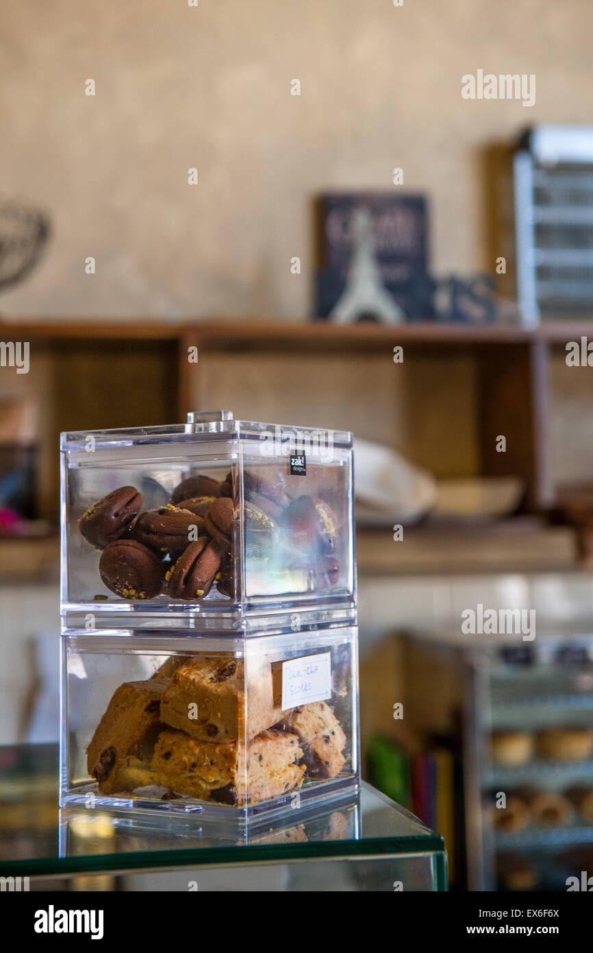 Cake display in a Melbourne cafe Stock Photo - Alamy