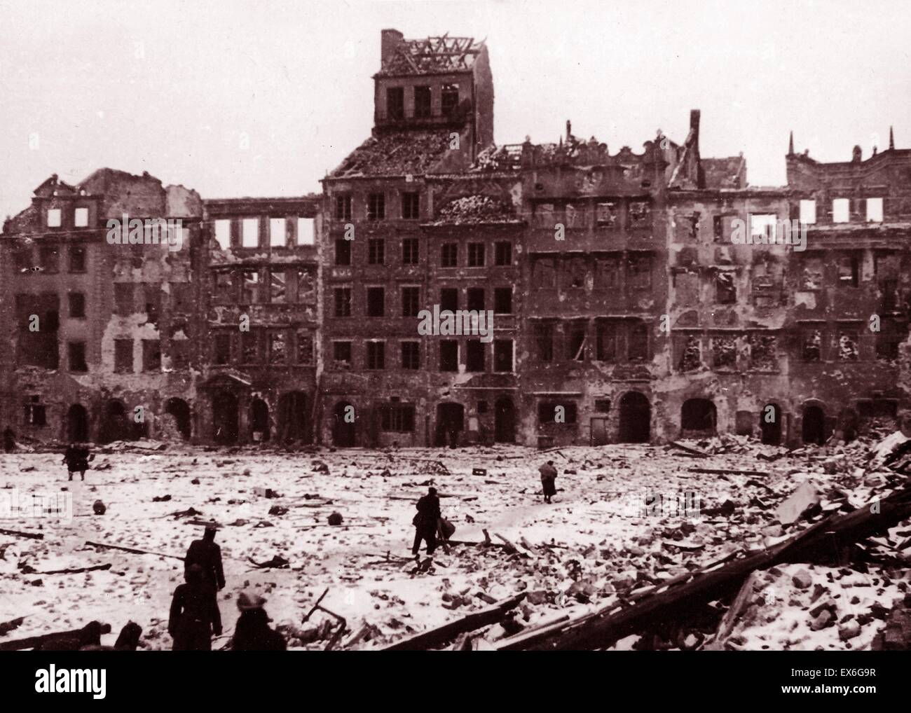 Poland 1945 hi-res stock photography and images - Alamy