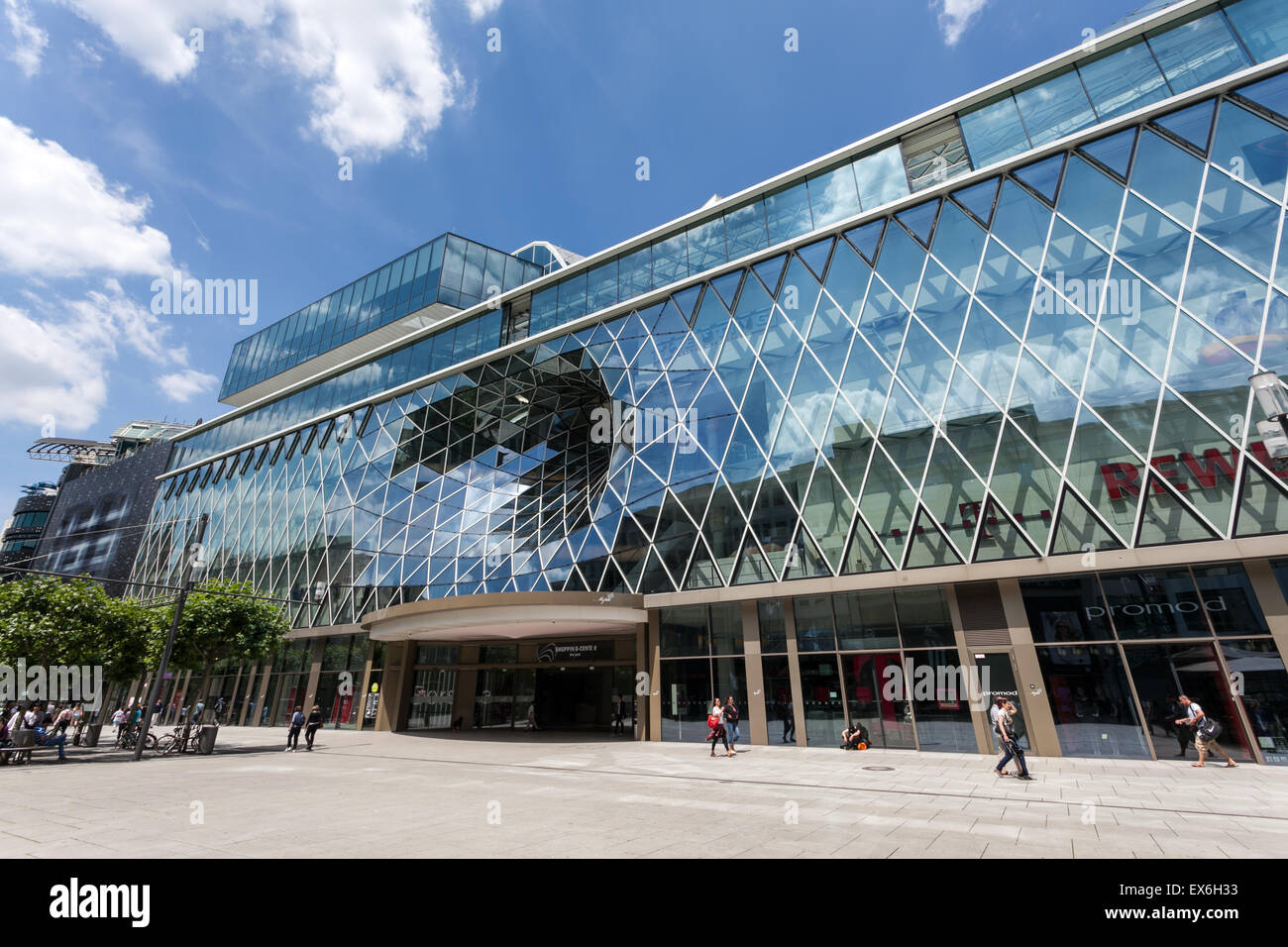 Modern shopping mall MyZeil in Frankfurt Main, Germany Stock Photo - Alamy