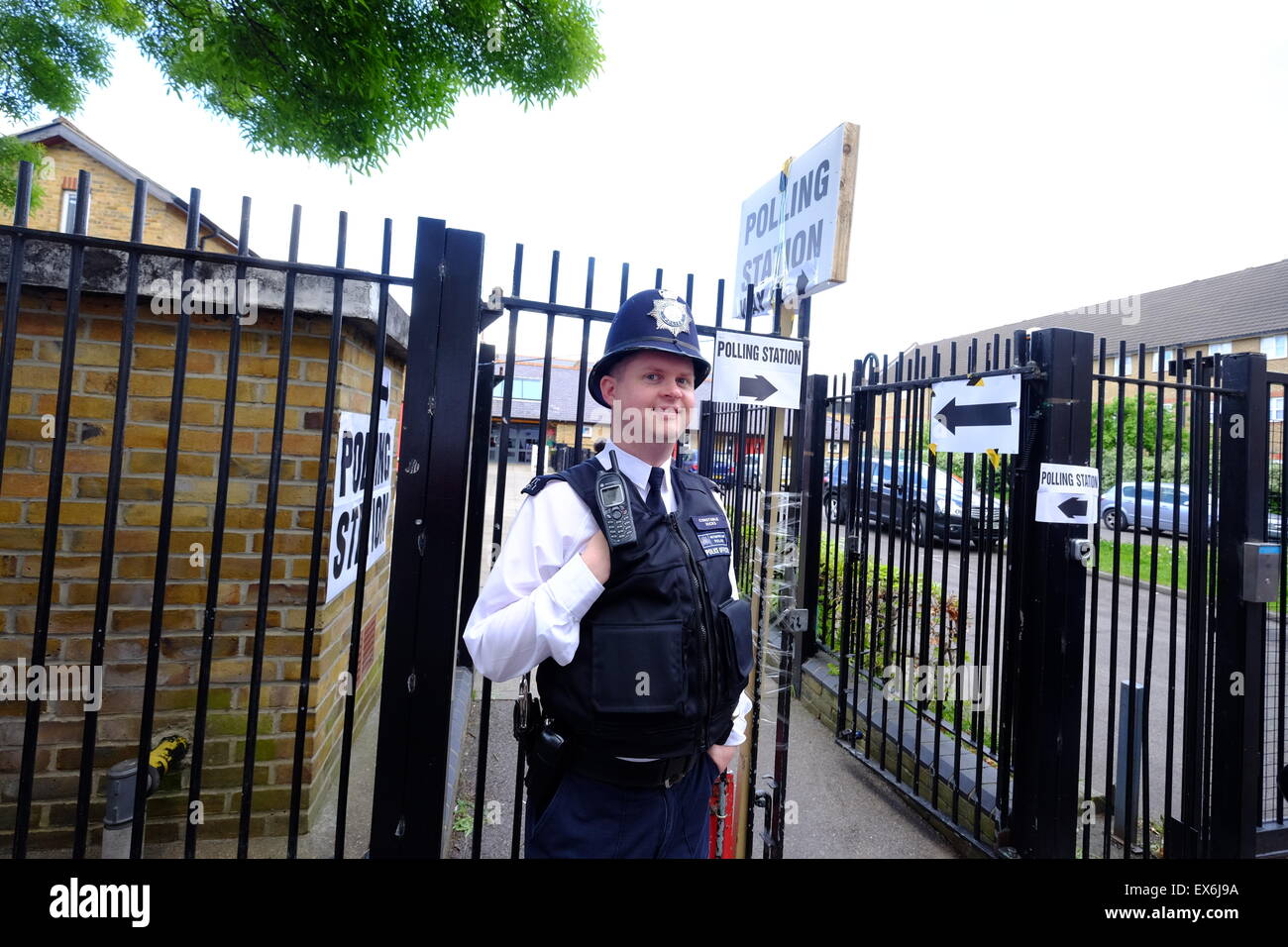 Police are present at polling stations in the London borough of Tower ...