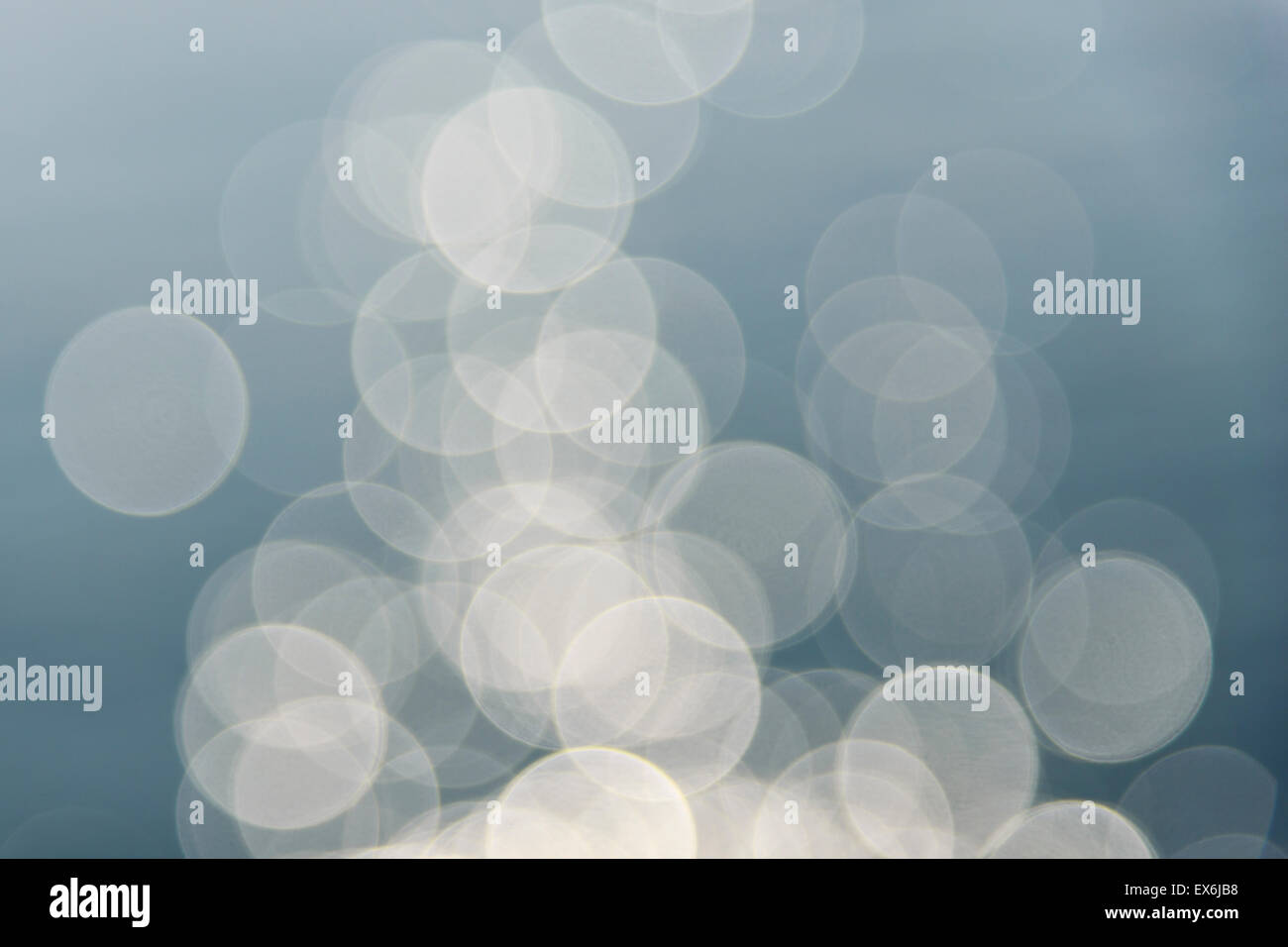 Soft light background hi-res stock photography and images - Alamy