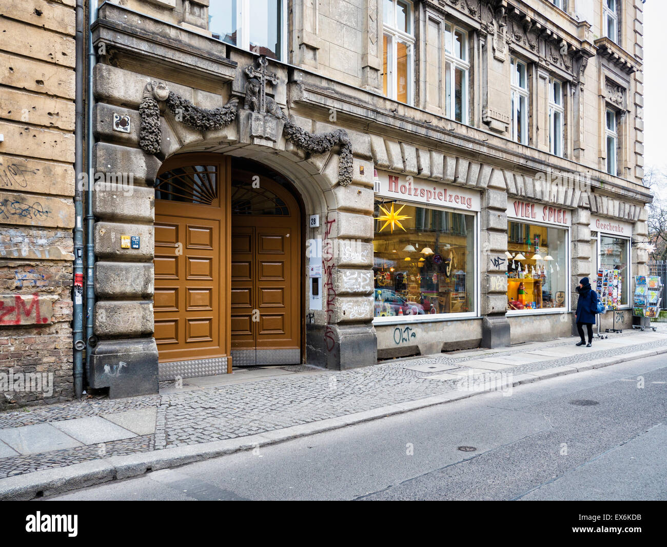 Holzspielzeug, Berlin, Exterior of Toyshop that sells toys and games in ...