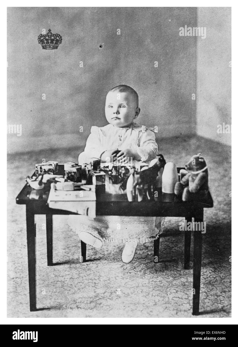 Queen juliana princess beatrix Black and White Stock Photos & Images ...