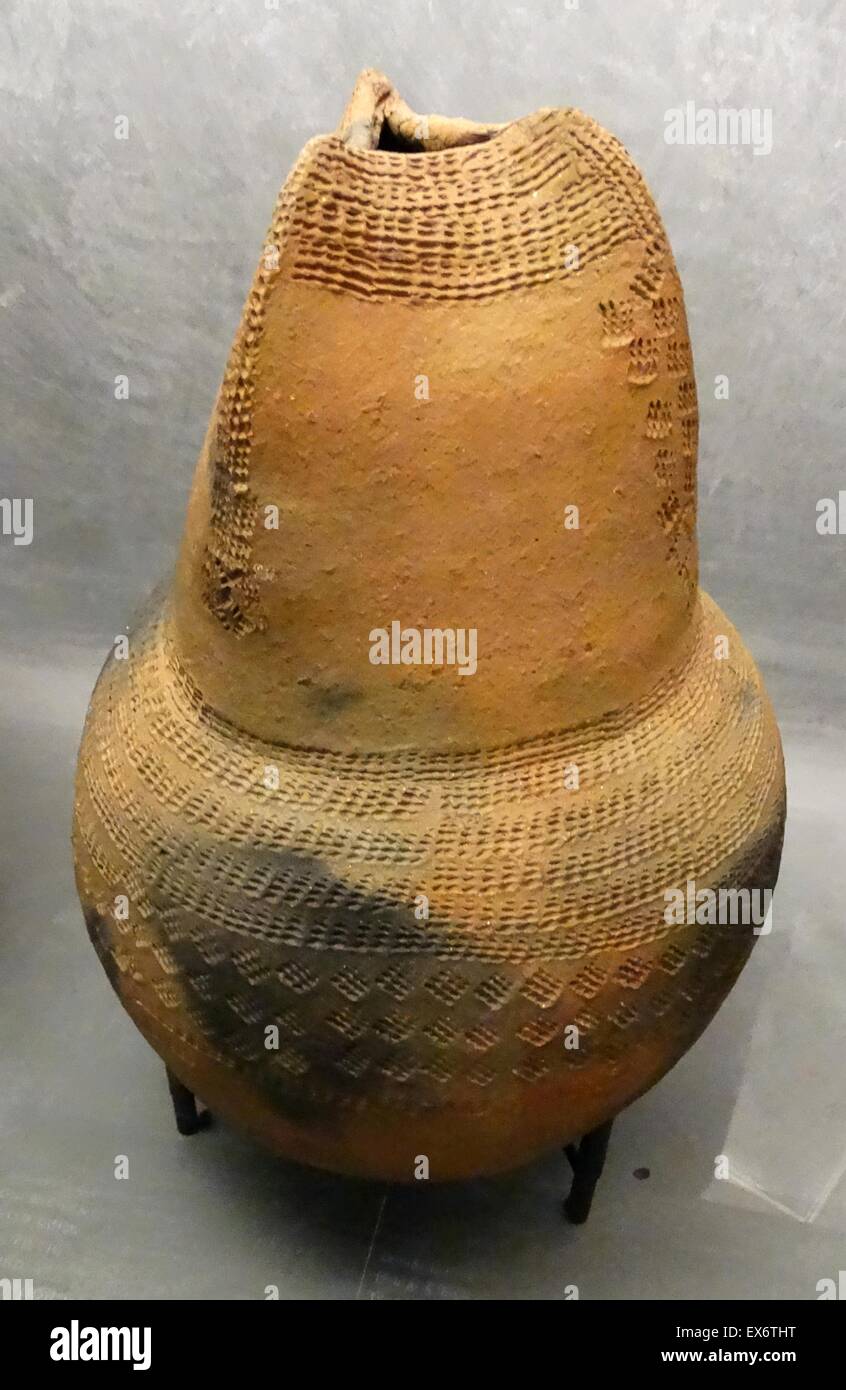 Terracotta pot. From Congo Stock Photo - Alamy