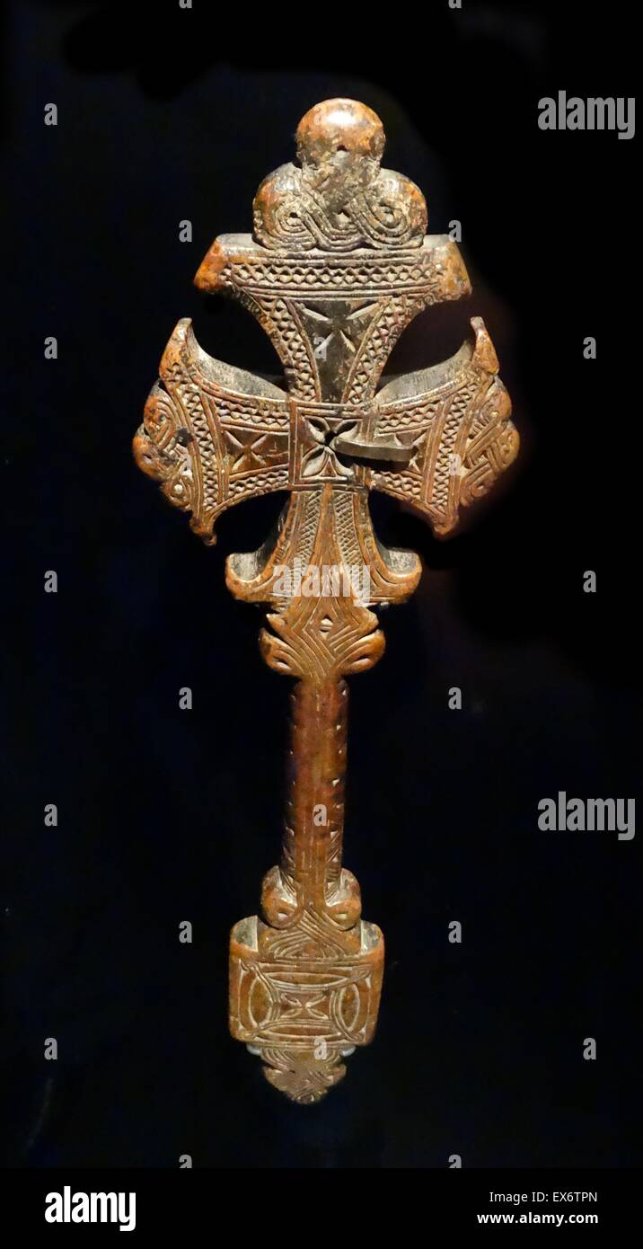 Hand cross hi-res stock photography and images - Alamy