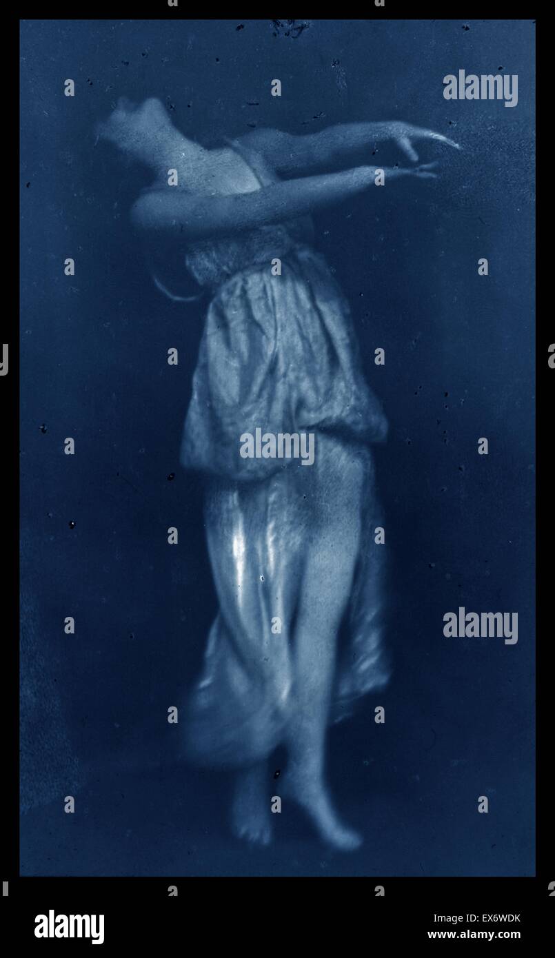 Isadora duncan hi-res stock photography and images - Alamy