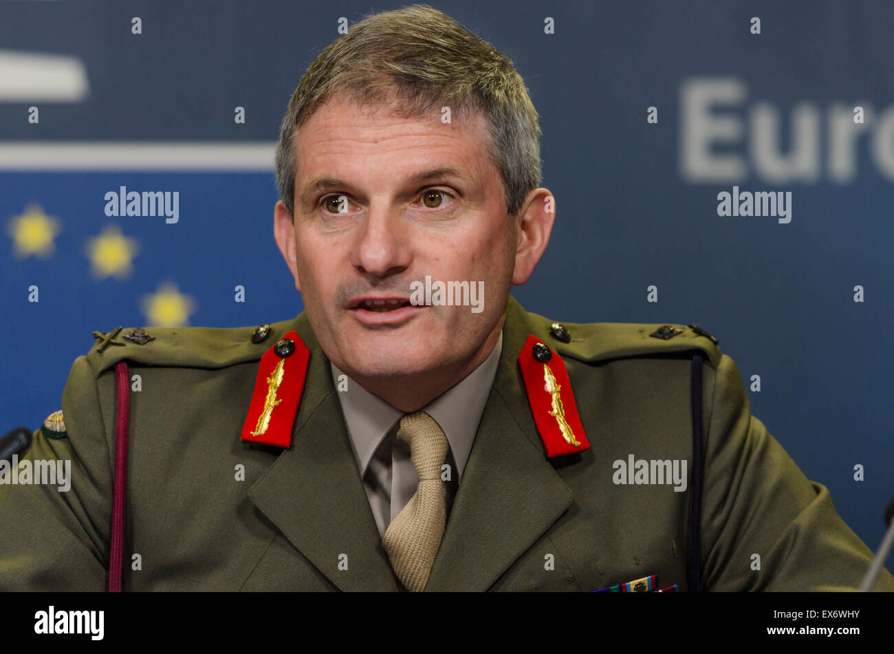Brussels, Belgium. 08th July, 2015. Major General Martin Smith talks to ...