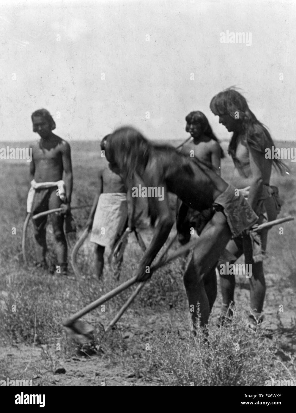 Native american digging hi-res stock photography and images - Alamy