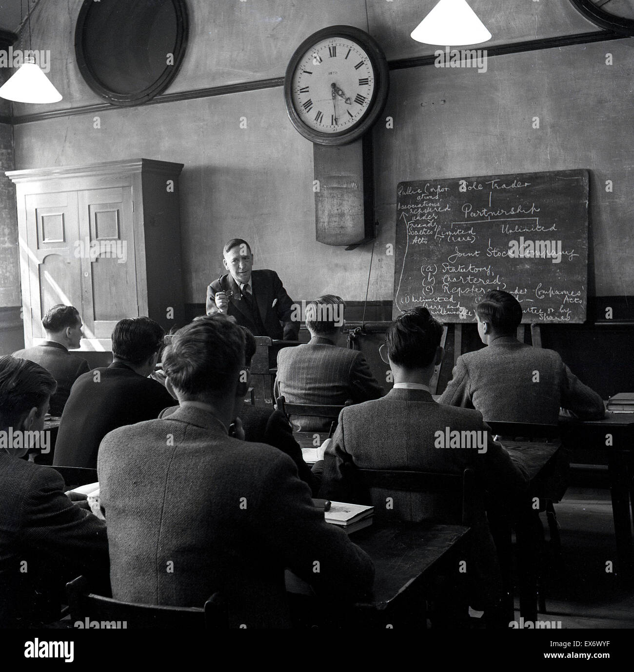 1950s classroom hi-res stock photography and images - Alamy