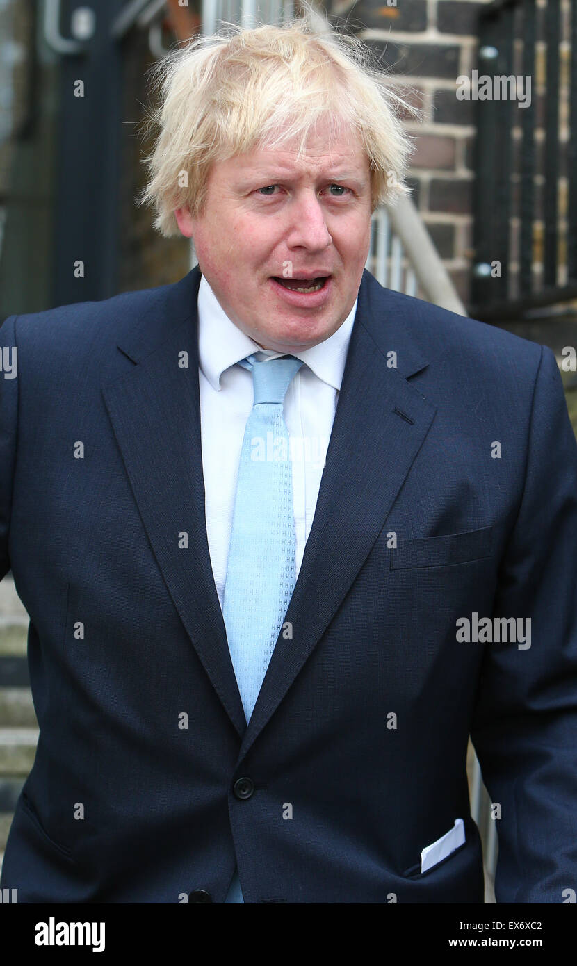 Boris Johnson and his wife Marina Wheeler attend a local school to cast ...