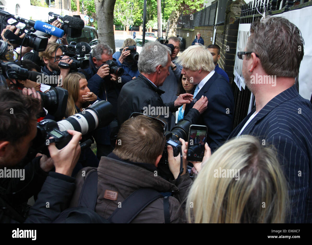 Boris Johnson and his wife Marina Wheeler attend a local school to cast ...