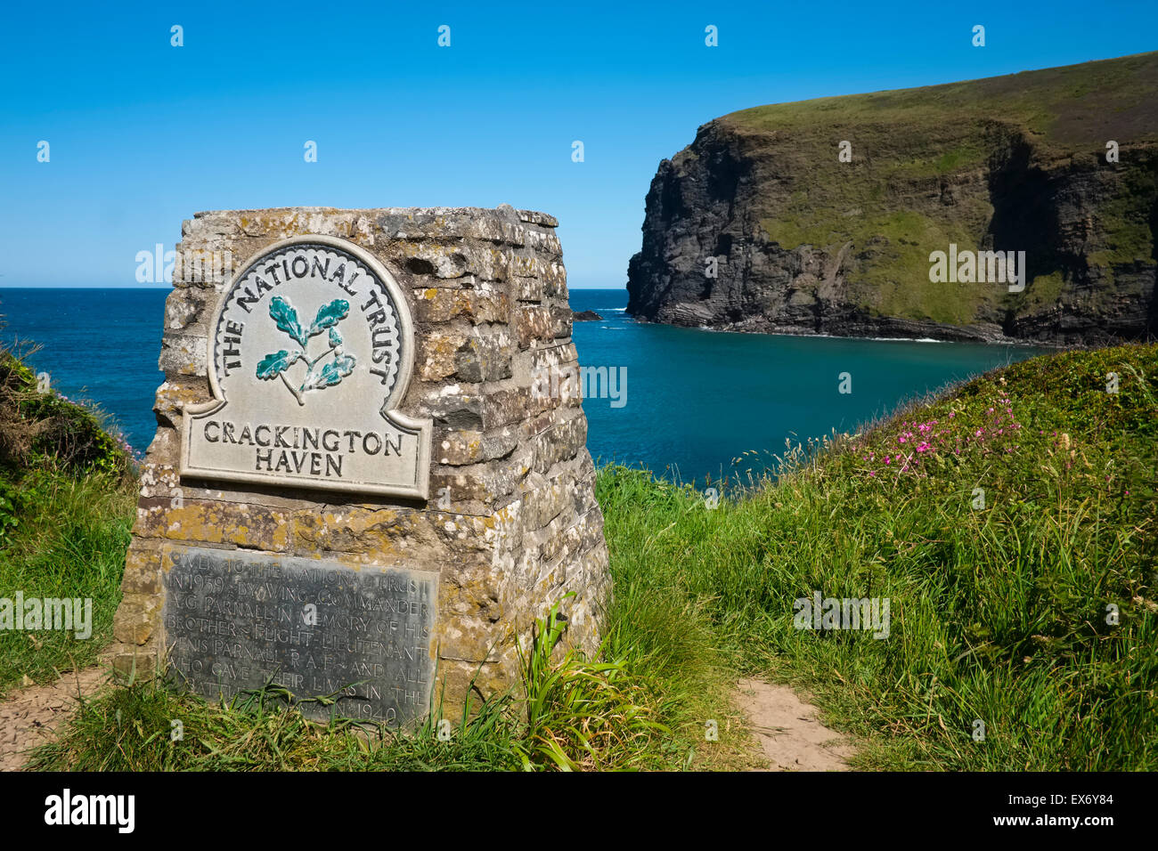 Crackington Haven owned by National Trust on the Cornwall coast ...