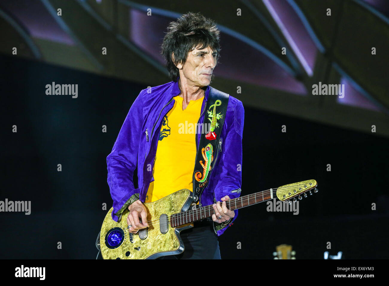 Ron wood face hi-res stock photography and images - Alamy