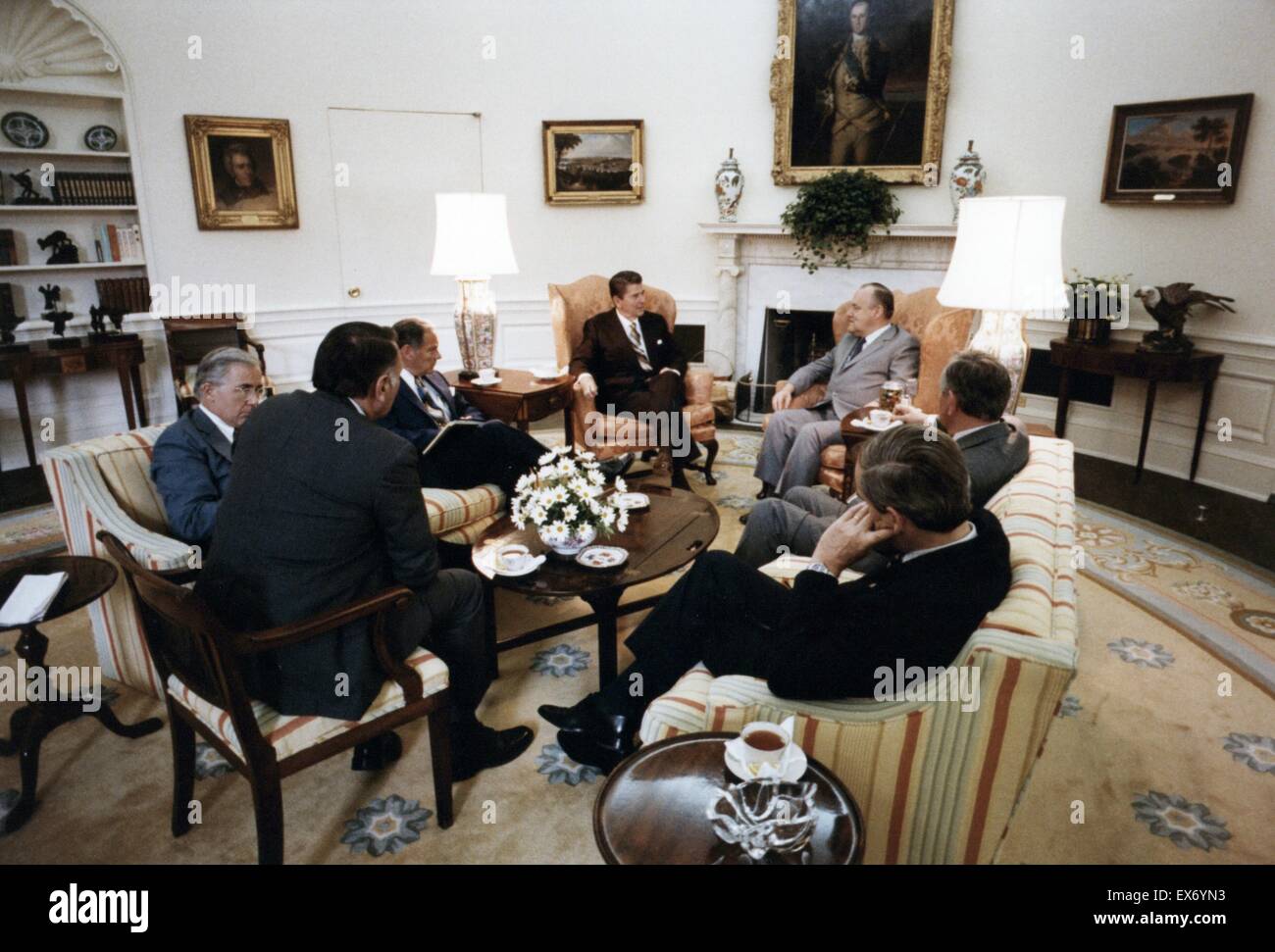 Robert Muldoon Prime Minister of New Zealand meets President Ronald ...