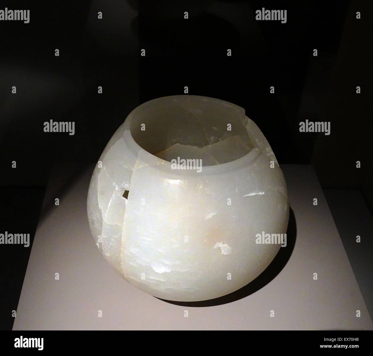 Alabaster tripod pot from Aire Maya 600-900 AD Mayan; Mexico Stock ...