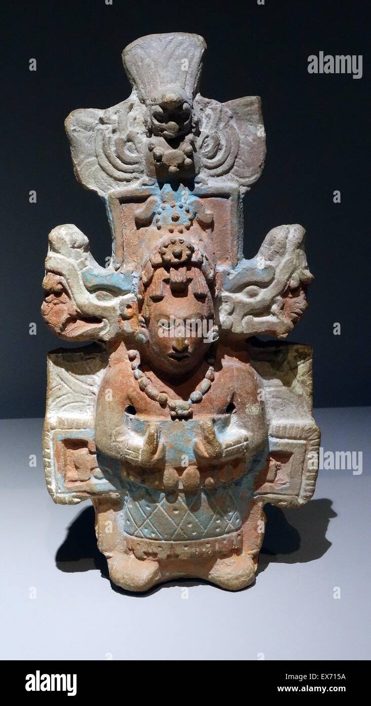 Mayan ceramic female figurine mexico hi-res stock photography and ...
