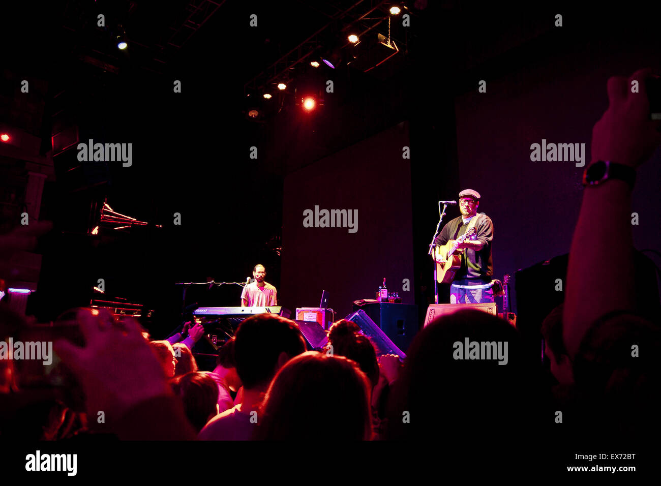 Everlast live concert hi-res stock photography and images - Alamy