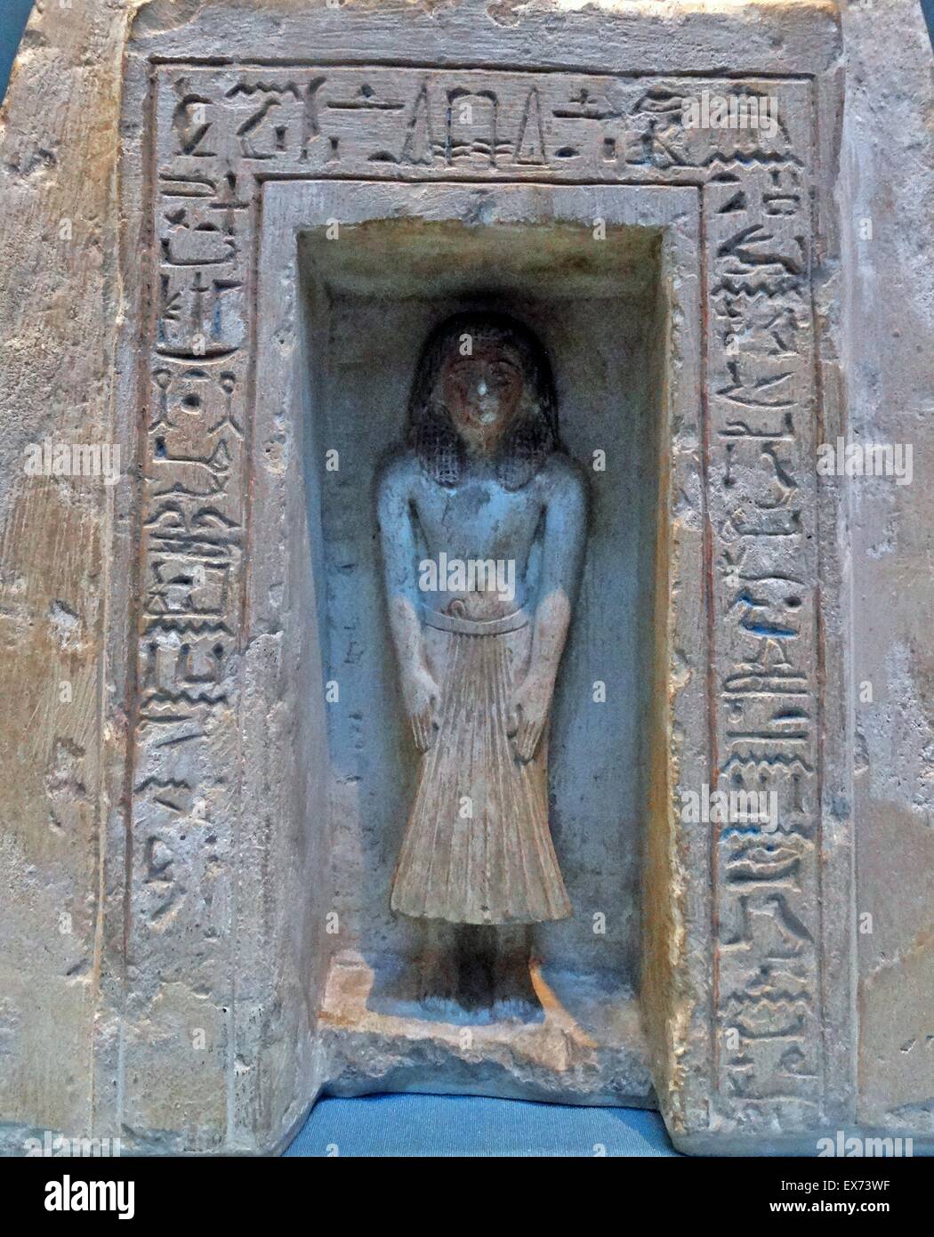 Niche pyramid pyramid hi-res stock photography and images - Alamy