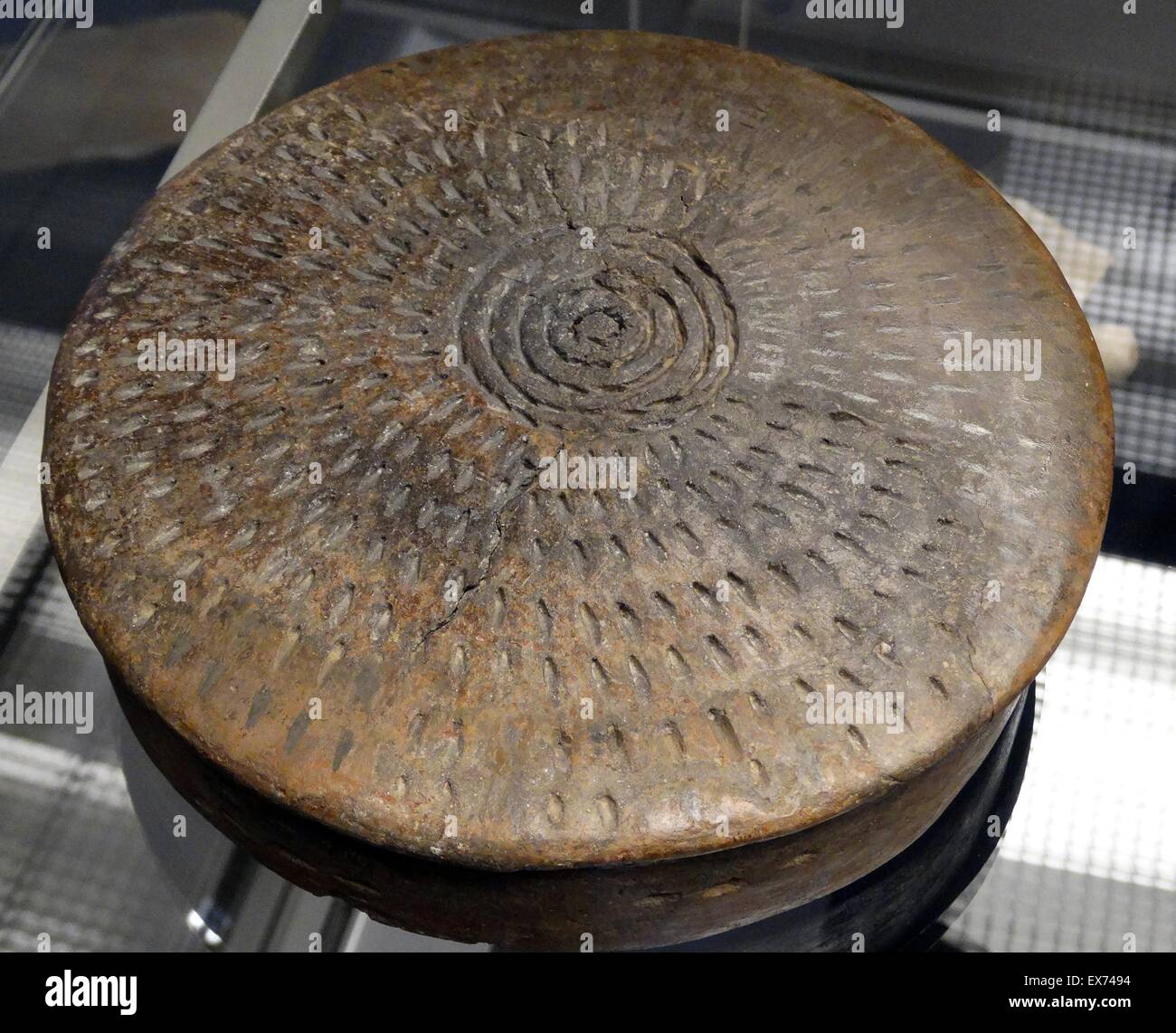 Vessel fragment hi-res stock photography and images - Alamy