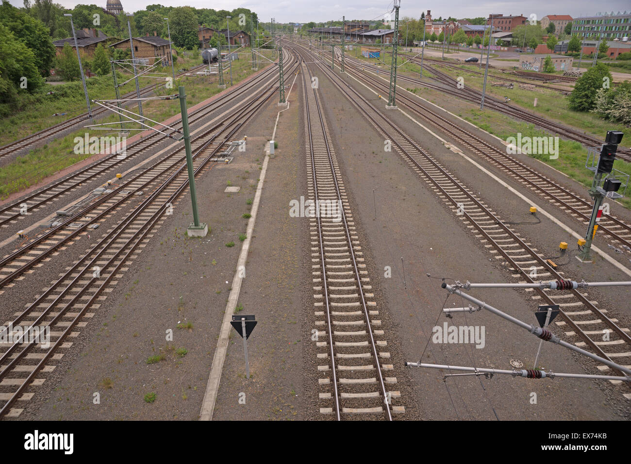 Above view section railway hi-res stock photography and images - Alamy