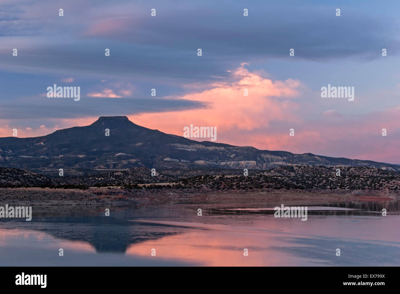 Pedernal new mexico hi-res stock photography and images - Alamy