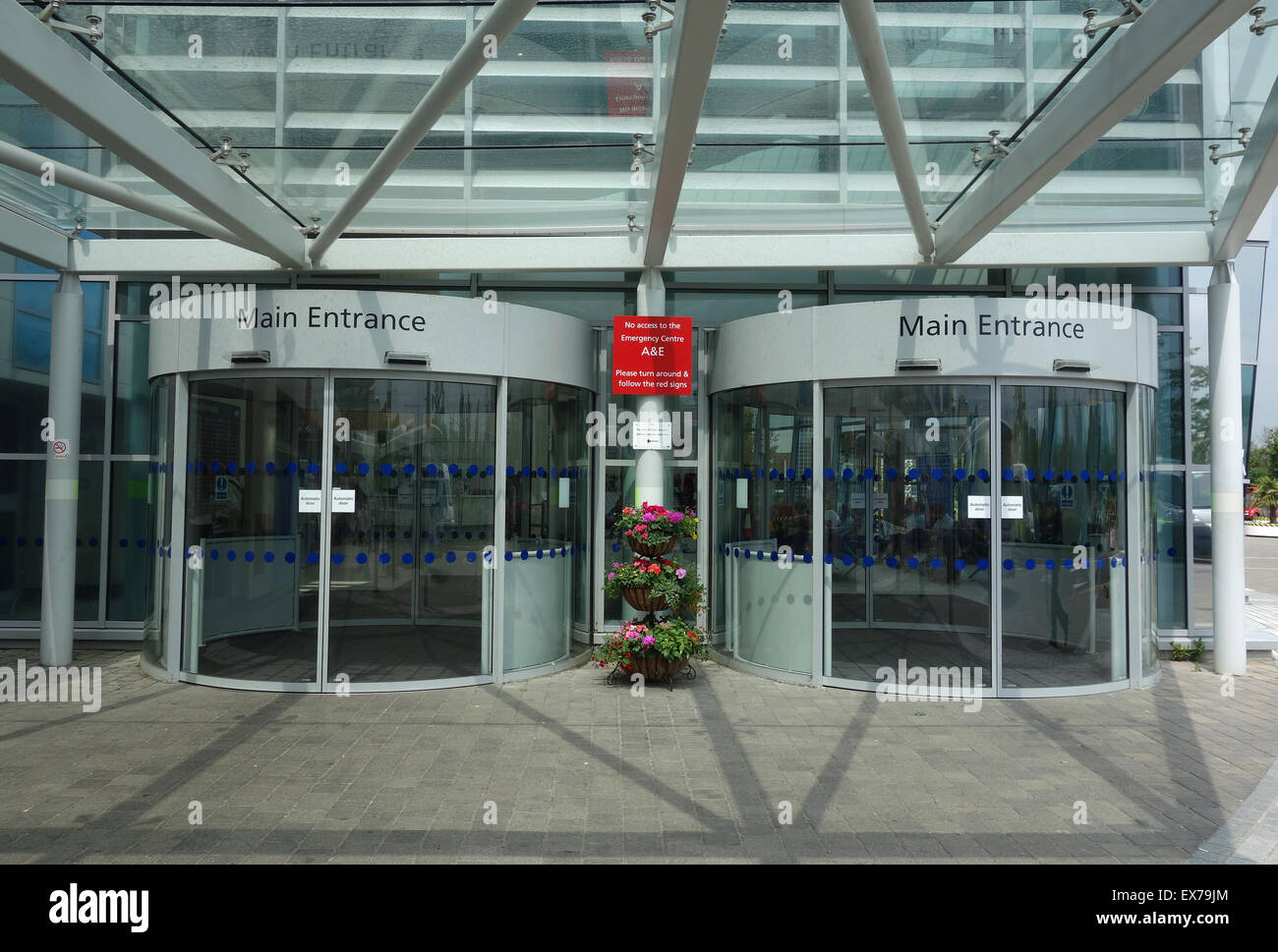 Entrance to Broomfield Hospital, Chelmsford, Essex Stock Photo - Alamy