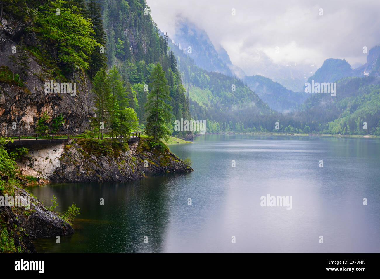 Vorderer Gosausee, Gosau lake, Dachstein mountains in the background ...