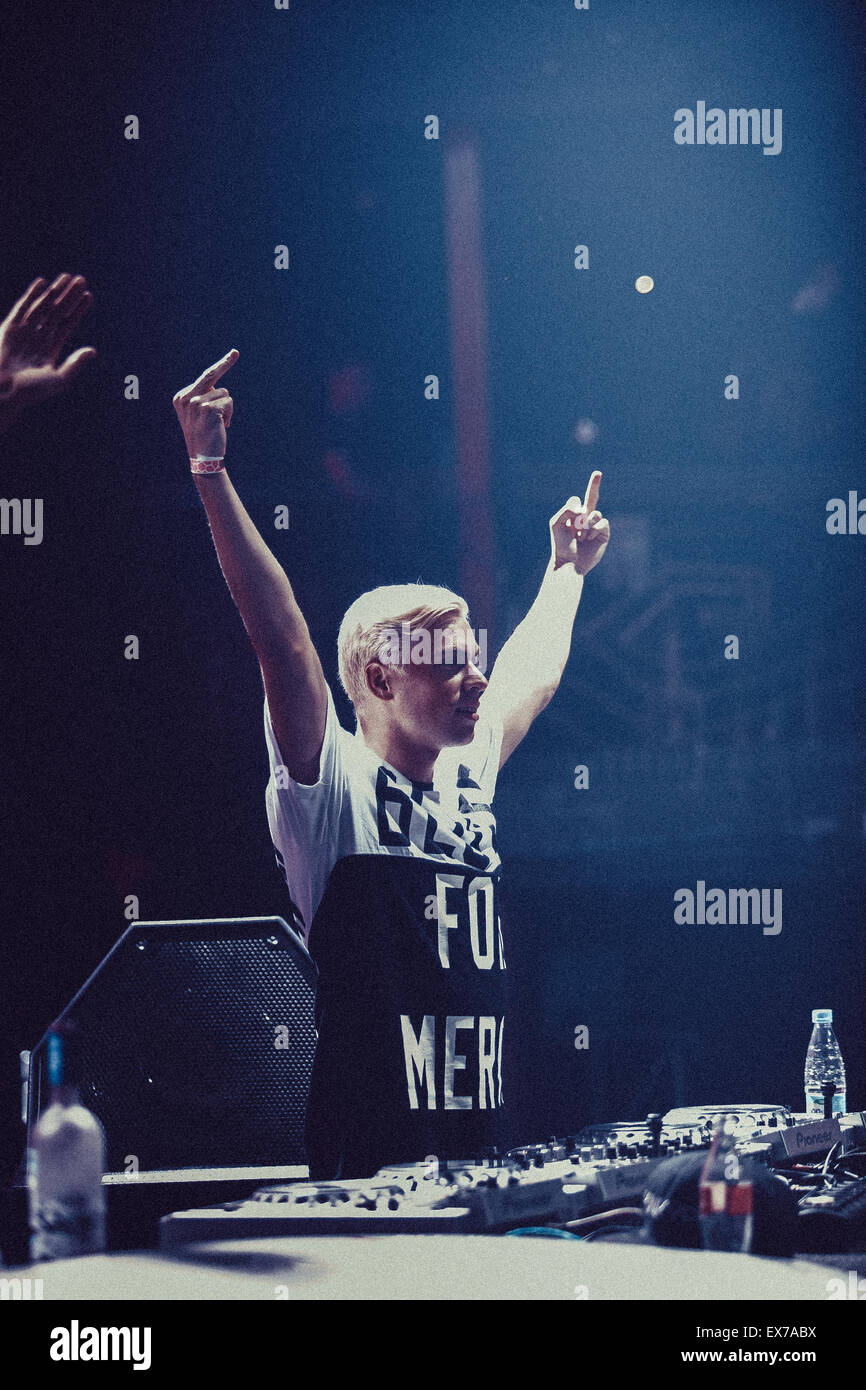 Concert of Yellow Claw (Leonardo "Bizzey" Roelandschap,Jim Aasgier ...