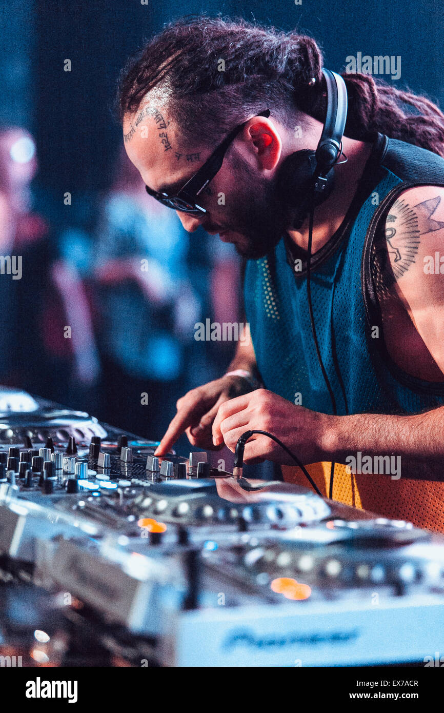 Concert of Yellow Claw (Leonardo "Bizzey" Roelandschap,Jim Aasgier ...