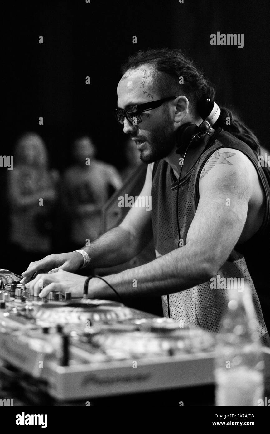 Concert of Yellow Claw (Leonardo "Bizzey" Roelandschap,Jim Aasgier ...