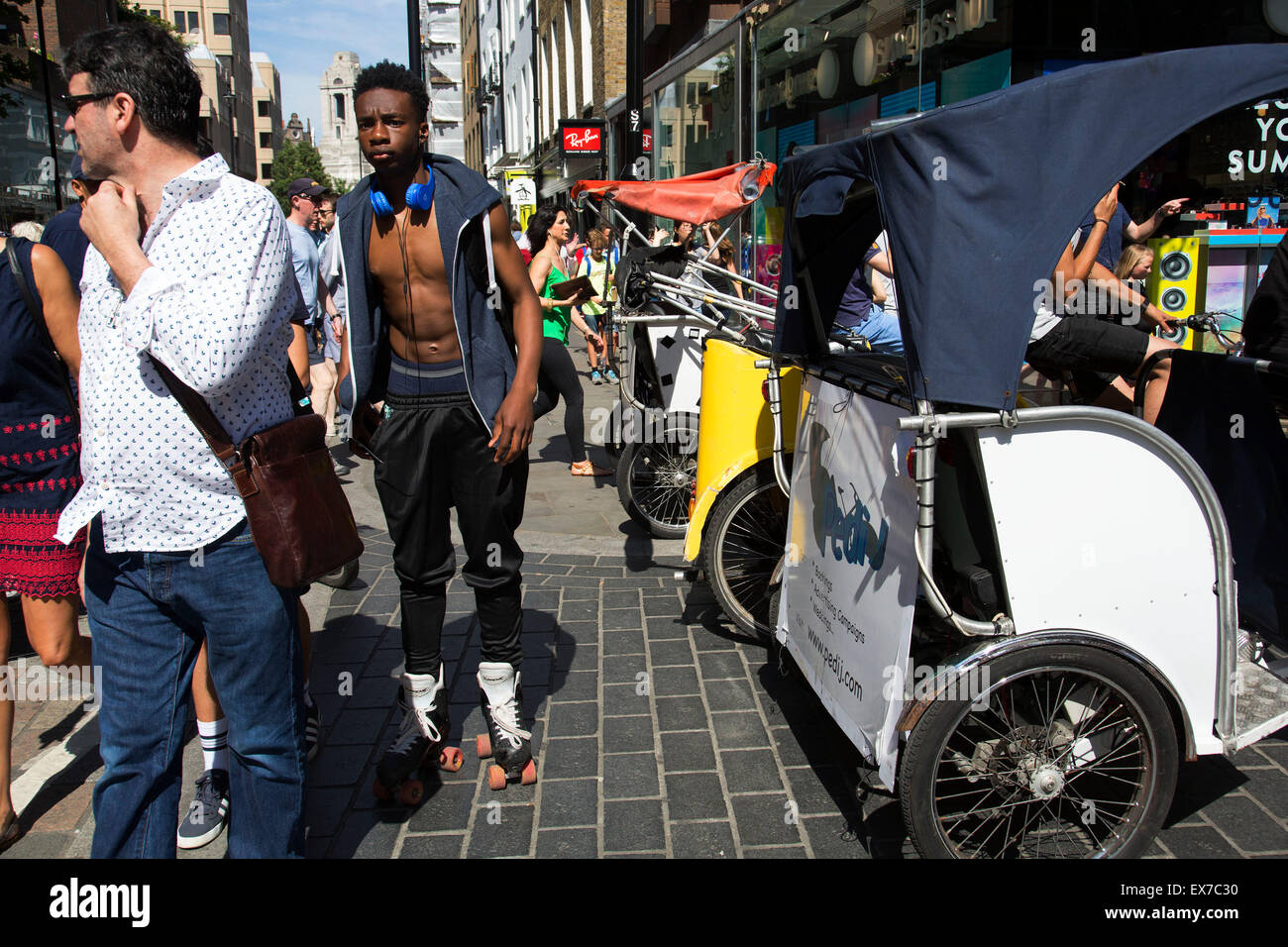 Pedal skates hi-res stock photography and images - Alamy